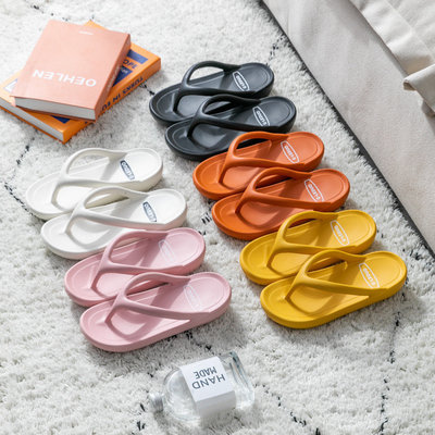 2021 New ladies flip flops summer home indoor non-slip wear-resistant fashion thickened soft bottom slippers
