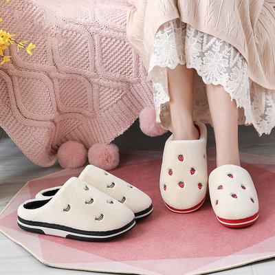 New winter wholesale female cute fruit pattern warm thick bottom slippers non-slip couple home indoor shoes