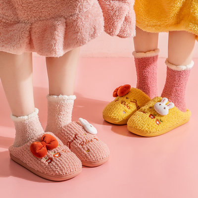 Cheap bowknot and rabbit cartoon shape bedroom closed toe slippers Couple Style non-slip household shoes women