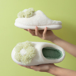New Design Women Cute Flower Shape House Slippers Female Plush Warm Non-Slip Home Indoor Shoes white bedroom slipper