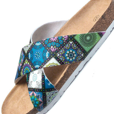 Wholesale High Quality Women cross strap cork beach sandals custom ladies casual platform home slippers