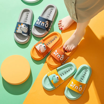 Custom Unisex PVC sole ladies' fashion slippers wholesale new design woman cartoon beach sandals bathroom slipper