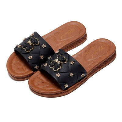 Fashionable non-slip women slippers 2022 summer new soft Breathable cute bear vamp out wear comfortable flat sandals