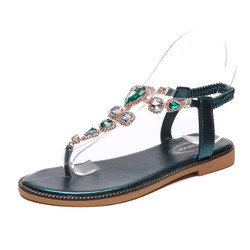 Wholesale female summer flat flip flops slippers 2022 new design simple beach rhinestone sandals women shoes