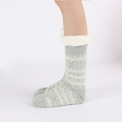 hot sales women winter warm socks with lots of colors antiskid socks mid-length knitted thick socks