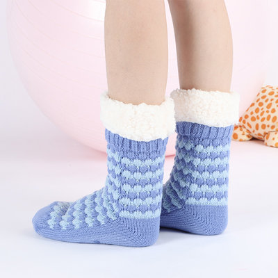 hot sales women anti-slip socks knitted socks with fashion pattern winter thick casual socks