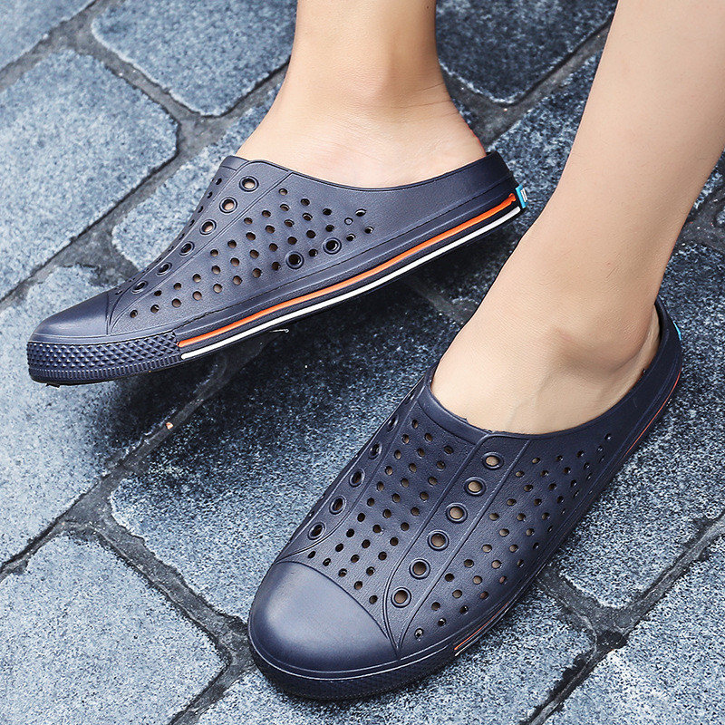New design couple hole casual shoes summer sandals women breathable flat non-slip Men beach hollow lazy half slippers