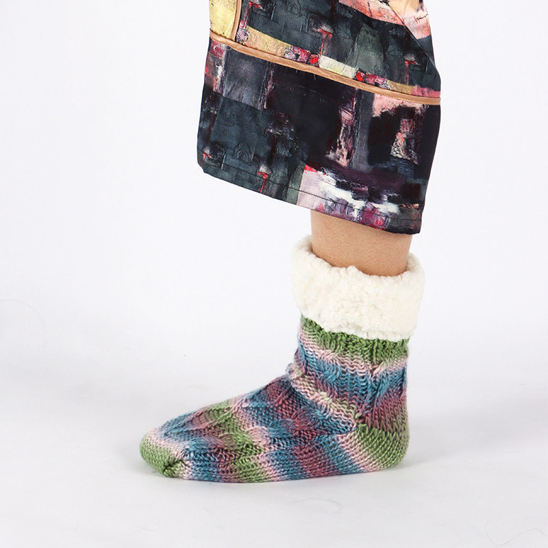 Ladies Soft Thermal Striped medium length Sock fashion winter Thick Warm Long casual patchwork color Sock