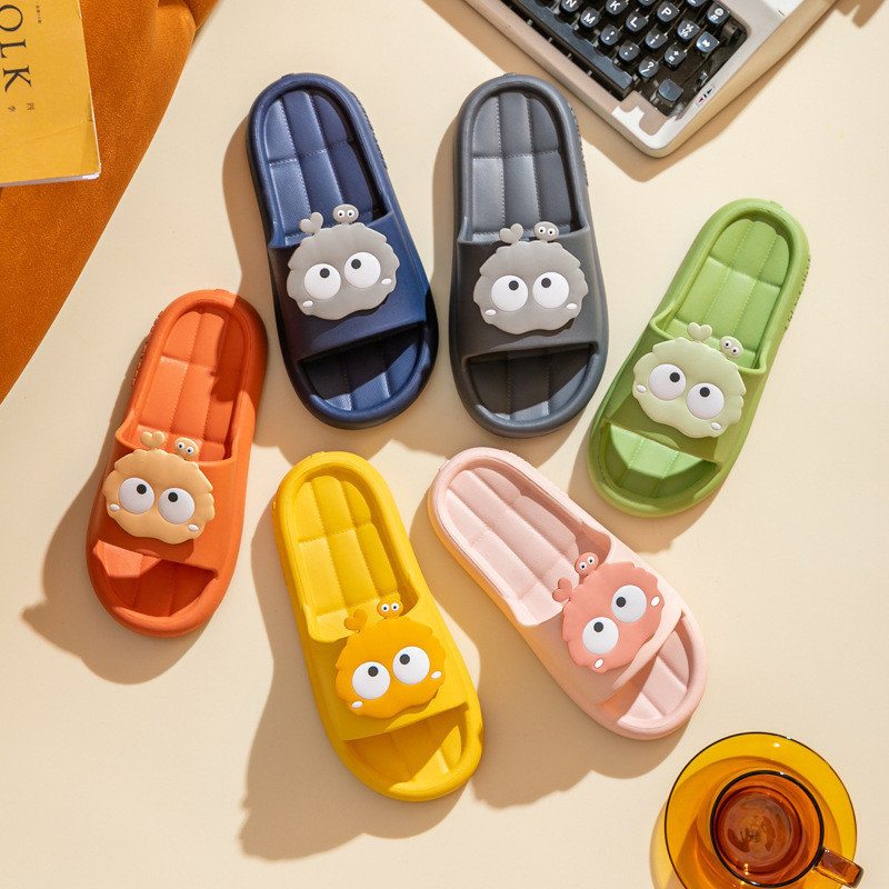 Hot sell summer cute indoor household bathroom slippers cartoon decoration soft bottom wear-resistant couple sandals