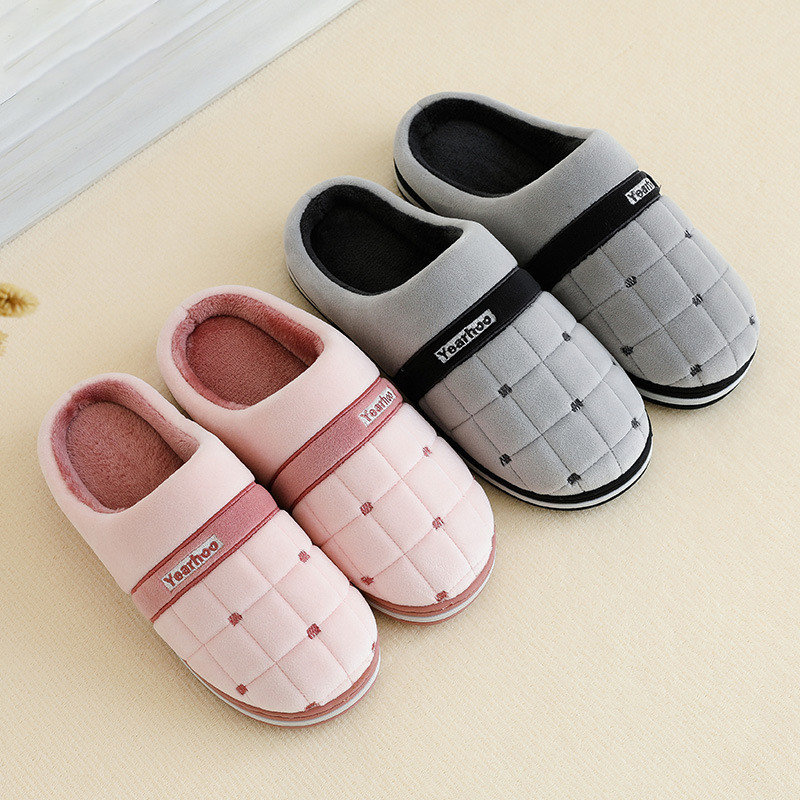 New female wholesale autumn and winter indoor and outdoor couple non-slip shoes soft plush thick-soled warm slippers