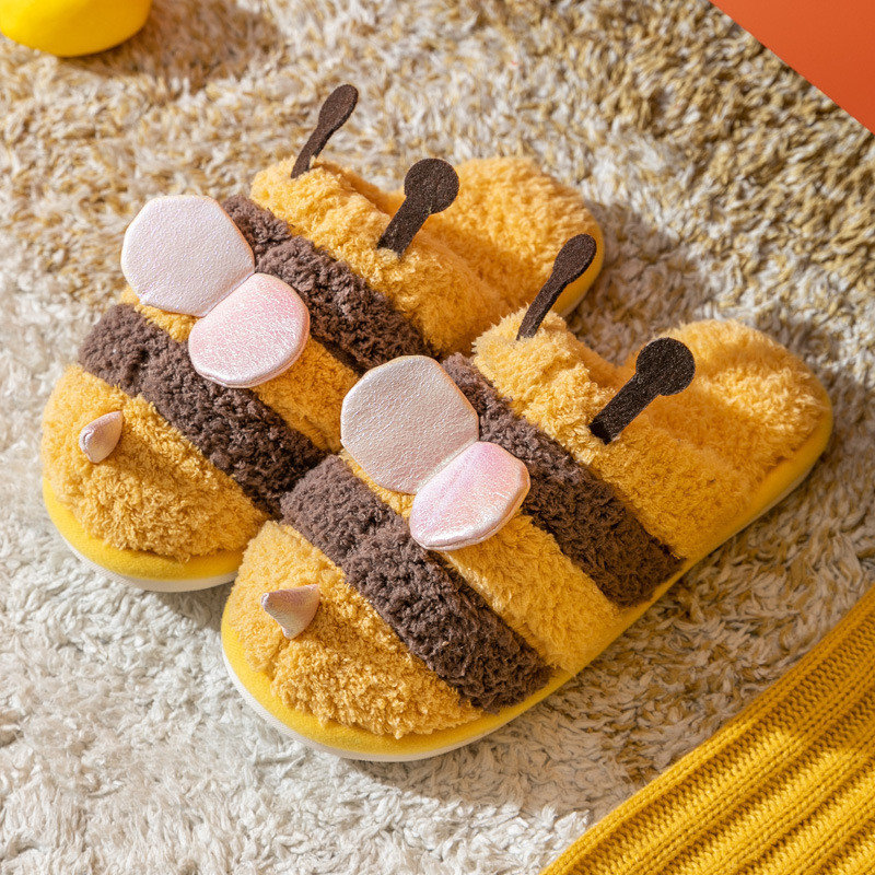 2021 Winter house Indoor Slippers Cute Cartoon bee Lady Non-slip Soft Bottom house shoe women animal home slipper