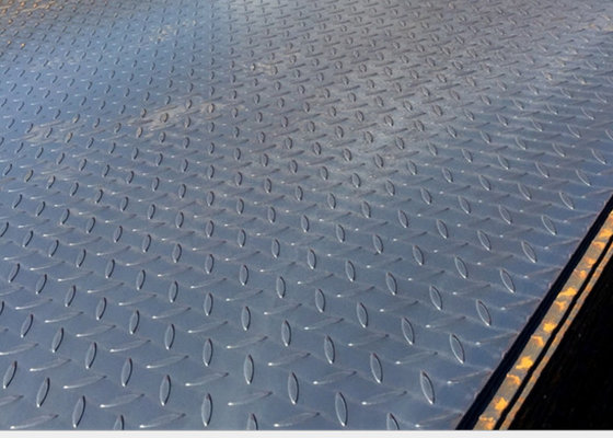 Q235 Checkered Steel Plate 4.5mm * 1250mm Size Hot Rolled Technical