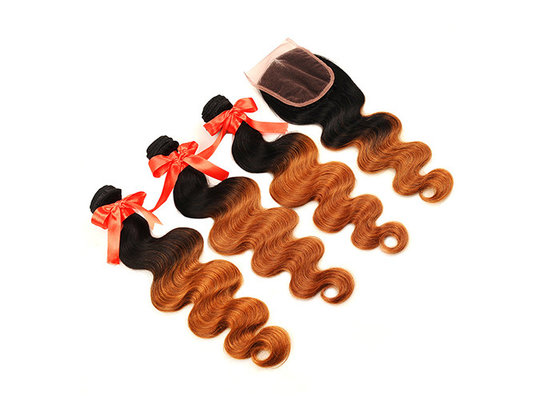 Tres extensiones rubias del pelo de la onda del cuerpo de los paquetes verdades al color del 1B 30 de la longitud
