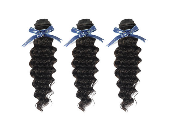 Cabello humano sin procesar del pelo 100 de Remy de la armadura rizada profunda con el cierre 3 paquetes