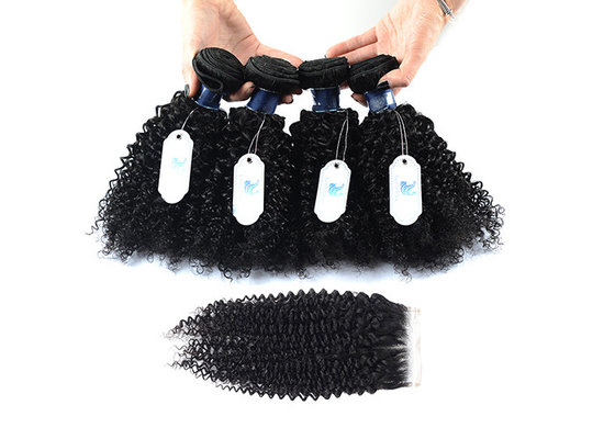 Pelo rizado brasileño sin procesar 4 Bunldes con color natural rizado rizado del cierre