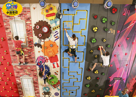 Freestanding Plastic Rock Climbing Wall , Safe Kids Outdoor Climbing Wall