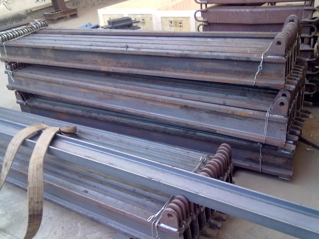 Customized Alloy Steel Heavy Rail System The Length And Radius Of Curvature Can Be Customized