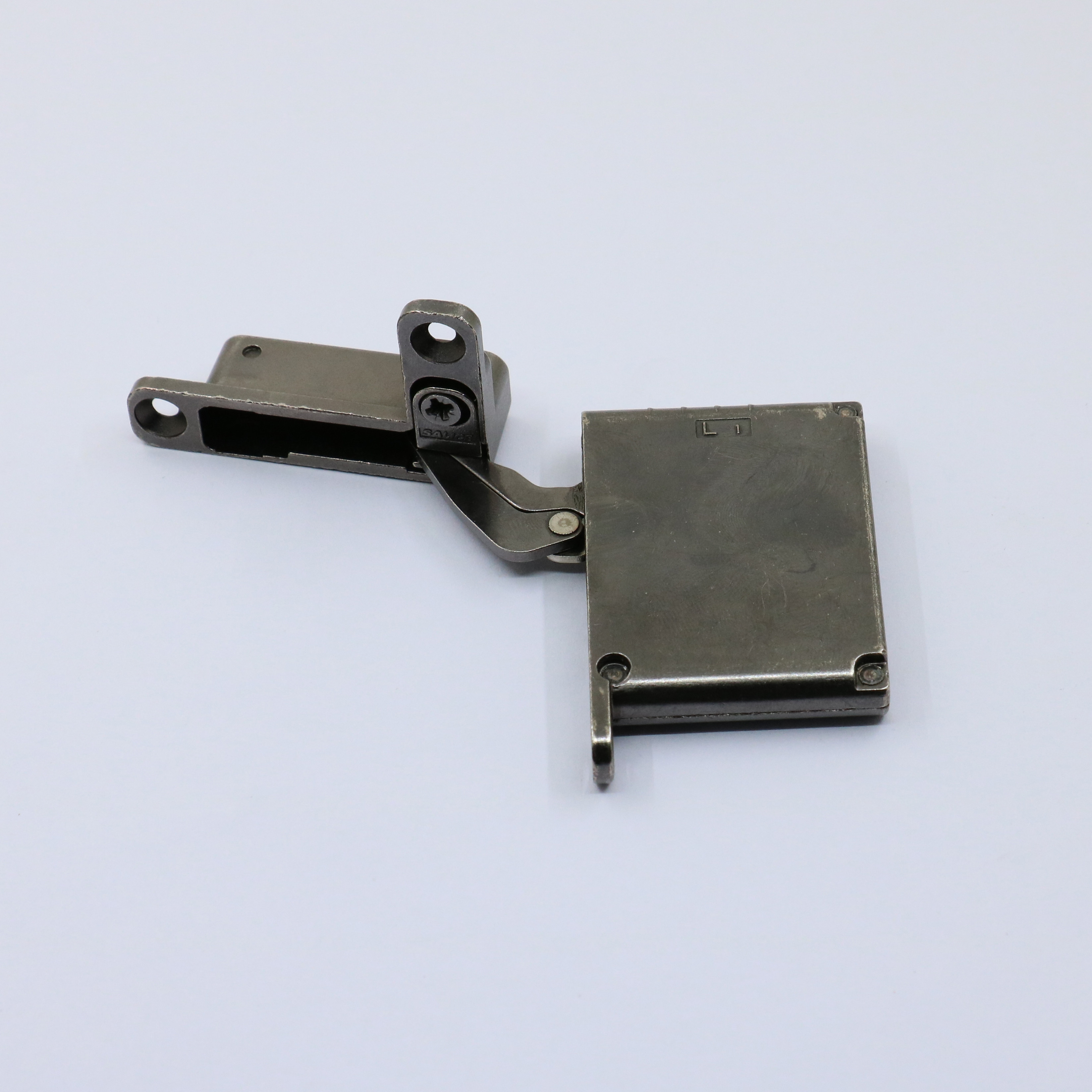 new design self-closing cabinet hinge luxurious cloakroom locker door cabinet hinge