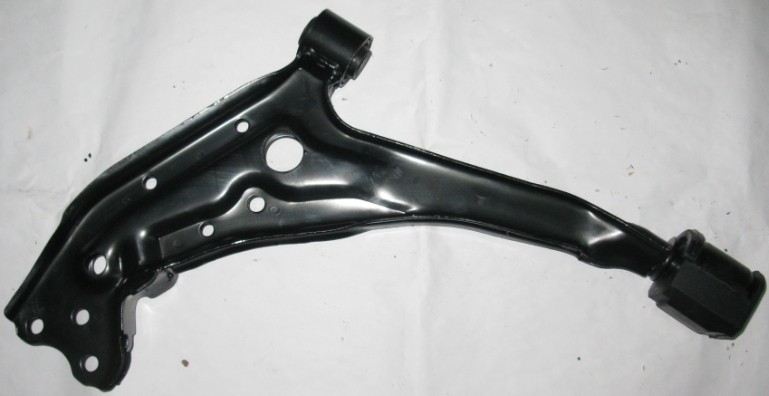AUTO SUSPENSION ARMS-NISSAN BLUEBIRD1988-1990 U12  LOWER ARMS