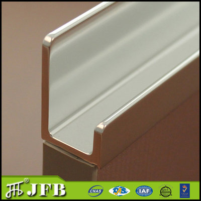 Aluminum Pull Handle Edge Banding Kitchen Cabinet L handle Champagne color 3 Meters supplier