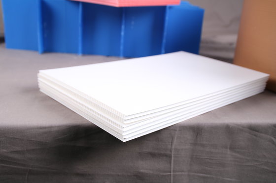 Cheap White 4mm Coroplast Plastic Sheet 4x8 Wholesale