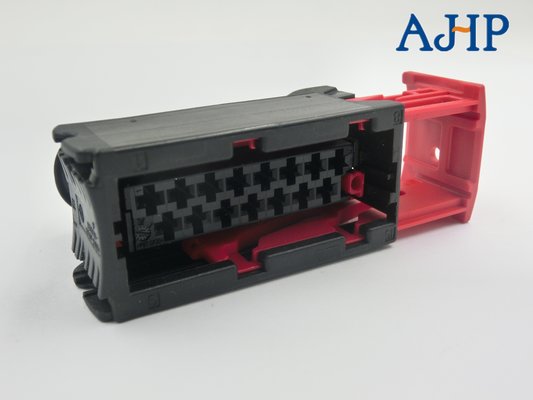 AMP/TE/TYCO/ECU 15 Position Female Connector 1801326