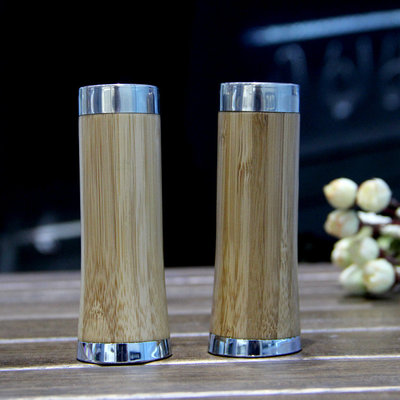 Bamboo spice shaker set