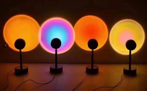 USB Charging Night Light 180 Degree Rotation Rainbow Sunset Projection LED Table Lamp for Living Room Bedroom Decor