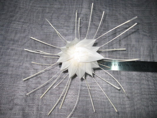 Unique Small White Cock Feather Flower Fascinator , Party Dance Hair Accessories