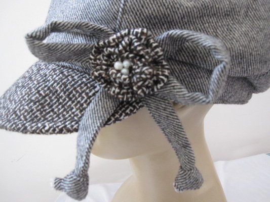 100% ladies' bakerboy cap, twilled fabric, nice trimming, cotton lining
