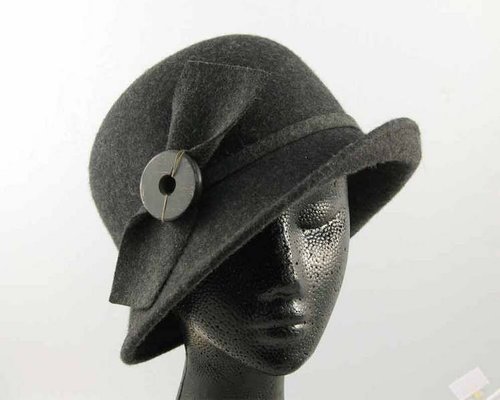 Custom Ladies’ Elegant Wool Felt Hats with Blocked Felt Flower Trim for Special Occasion