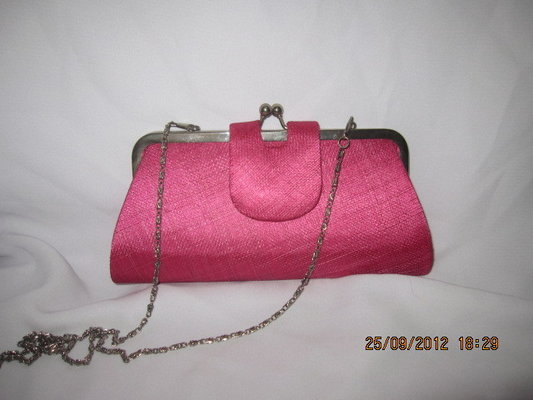 Metal Chains Ladies Fashion Sinamay Bags For Party, Pink Satin Bags With Metal Clip On Top