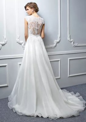 Ivory Vintage A Line Style Wedding Dresses For Attractive Women And Girls