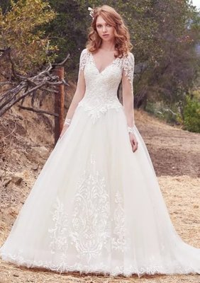 Long Sleeve White Organza Ball Gown BVridal Dress Lace Wedding Dress