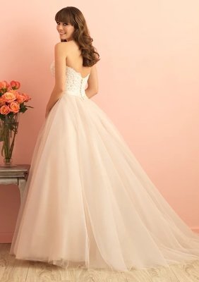 Most Populer Best Price Custom Ball Gown Wedding Dresses For Sale