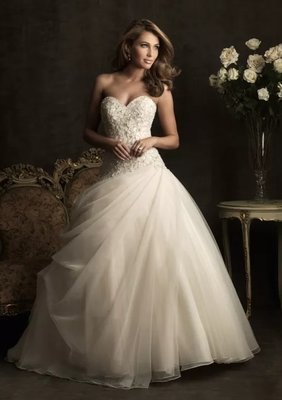 Long Vintage Ball Gown Style Wedding Dresses Lace CZ Diamond Decoration