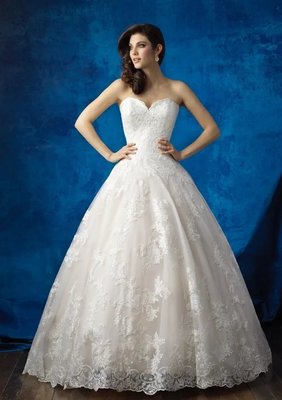 Embroidered Chapel Train Wedding Dress , Sequins Sweetheart Neck Ball Gown Wedding Dress