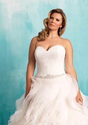 Big Strapless Sweetheart Ball Gown Wedding Dress Customized Size