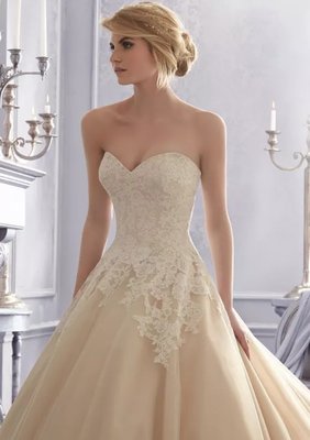 Hand Embroidered Taffeta Ball Gown Style Wedding Dresses For Ladies And Woman