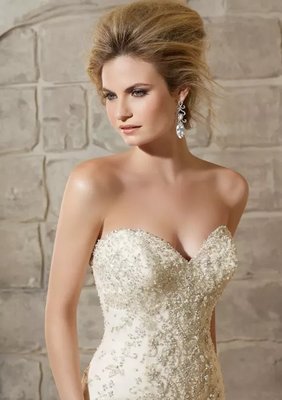 Embroidery Bridal Fit And Flare Wedding Gown With Long Train Customized Size