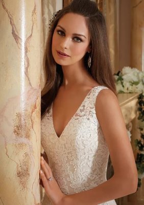 Cute Mermaid Flare Wedding Dresses / Beaded Fit And Flare Wedding Dress With Straps