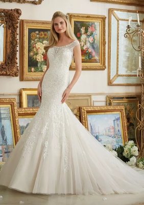 Bridal Ruffle Fit And Flare Wedding Gown With Set Off Attractive Chest Curve