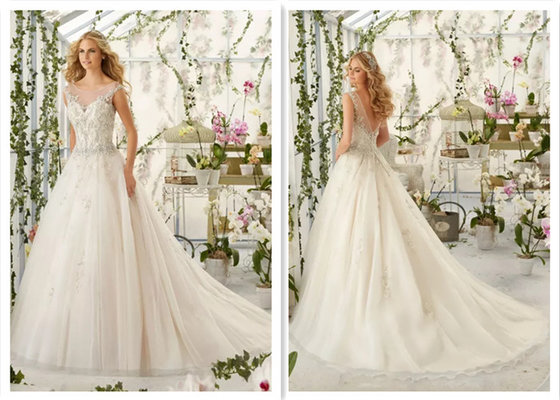 Supply all kinds of wedding dress 2018 Ball gown wedding gown