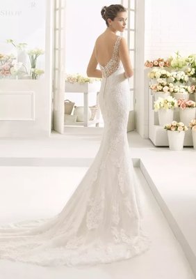 White straple mermaid wedding dresses with sweep train for slim ladies