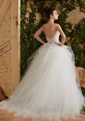 Romantic Vintage Sheath Wedding Dresses / Decals Chiffon Sheath Halter Wedding Dress