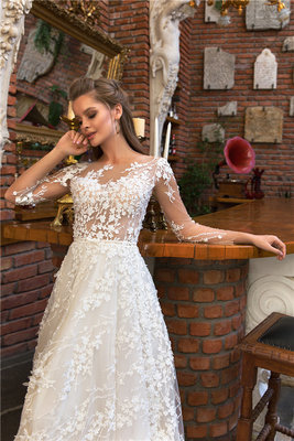 Cup Sleeve Lace Ladies Wedding Dresses With Fishtail Floor Length Hemline
