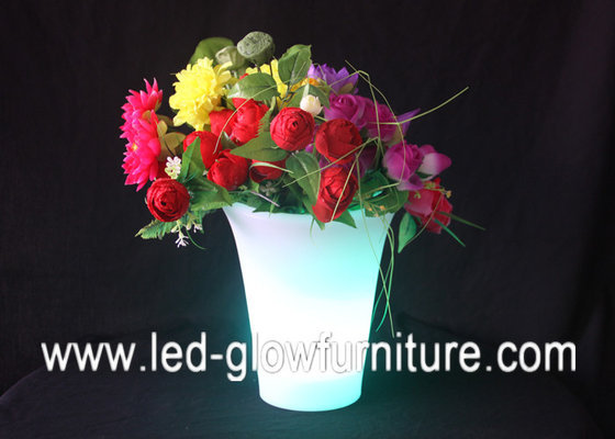 Different size Waterproof lighting LED Flower Pots Rechargeable Plant Containers OEM