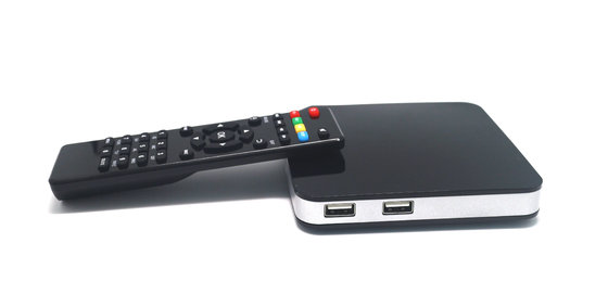 Arabic IPTV Box  Live channels with 400 free  Channels AmlogicS805 Quad Core Google Media Player