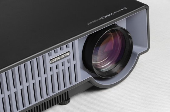 High Lumens Newest 720P Projector USB SD HDMI Proyector LED Beamer With CE UL Certificate