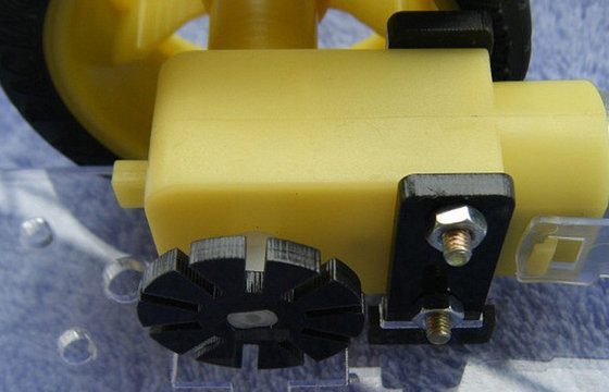 L293D 4wd Drive Robot Smart Car Chassis , Remote Control Car Parts